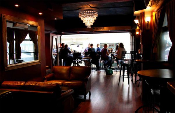 Bar Hopping Down Flinders Lane - Hidden City Secrets